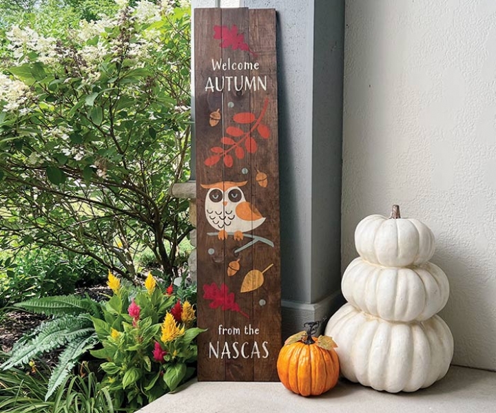 Custom Wood Sign Project Gallery: Holidays, Home, Family, Bar & More